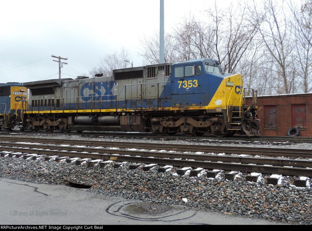 CSX 7353 (2)